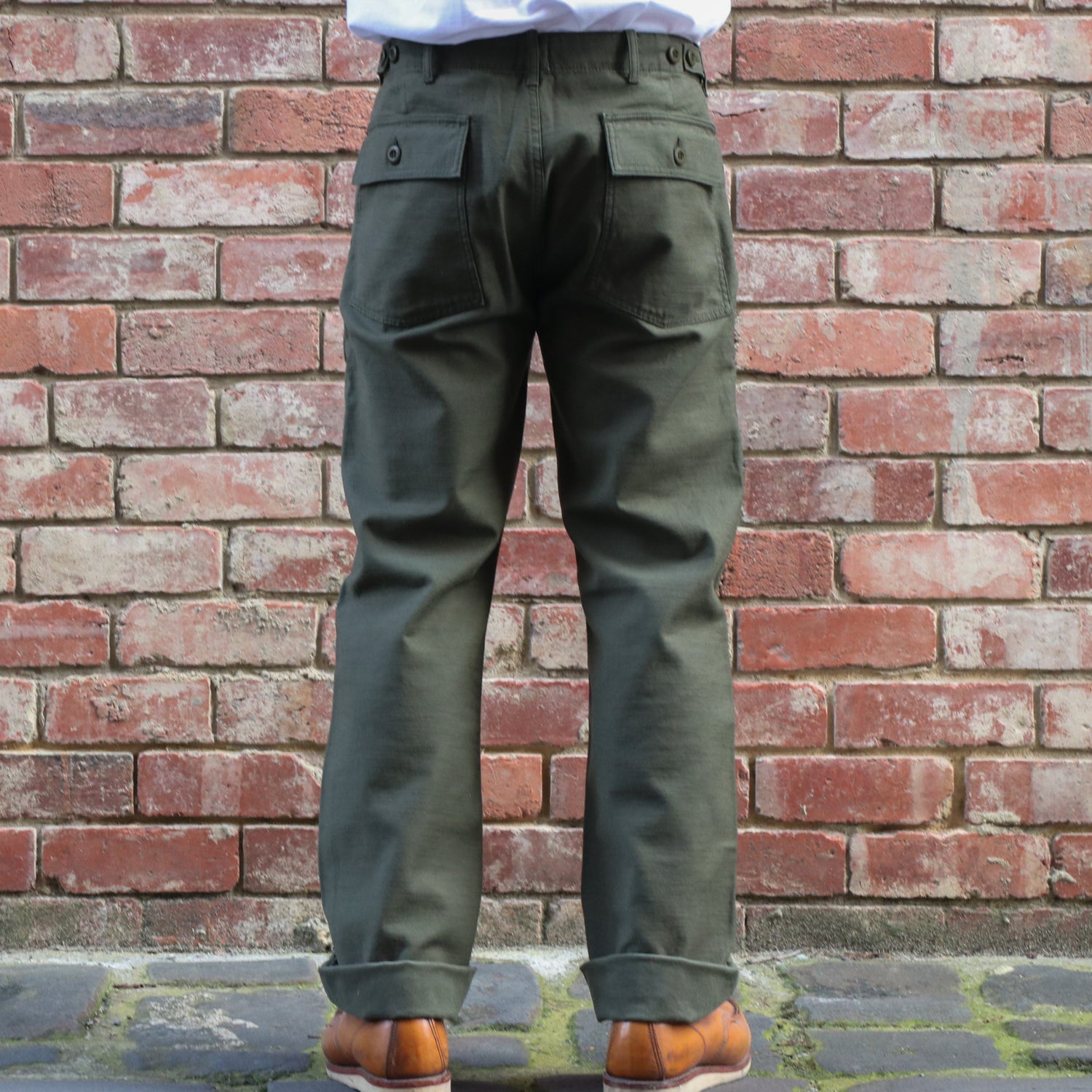 TELLASON // Fatigue Pants / Straight Fit / Olive Sateen – URBAN LUPE